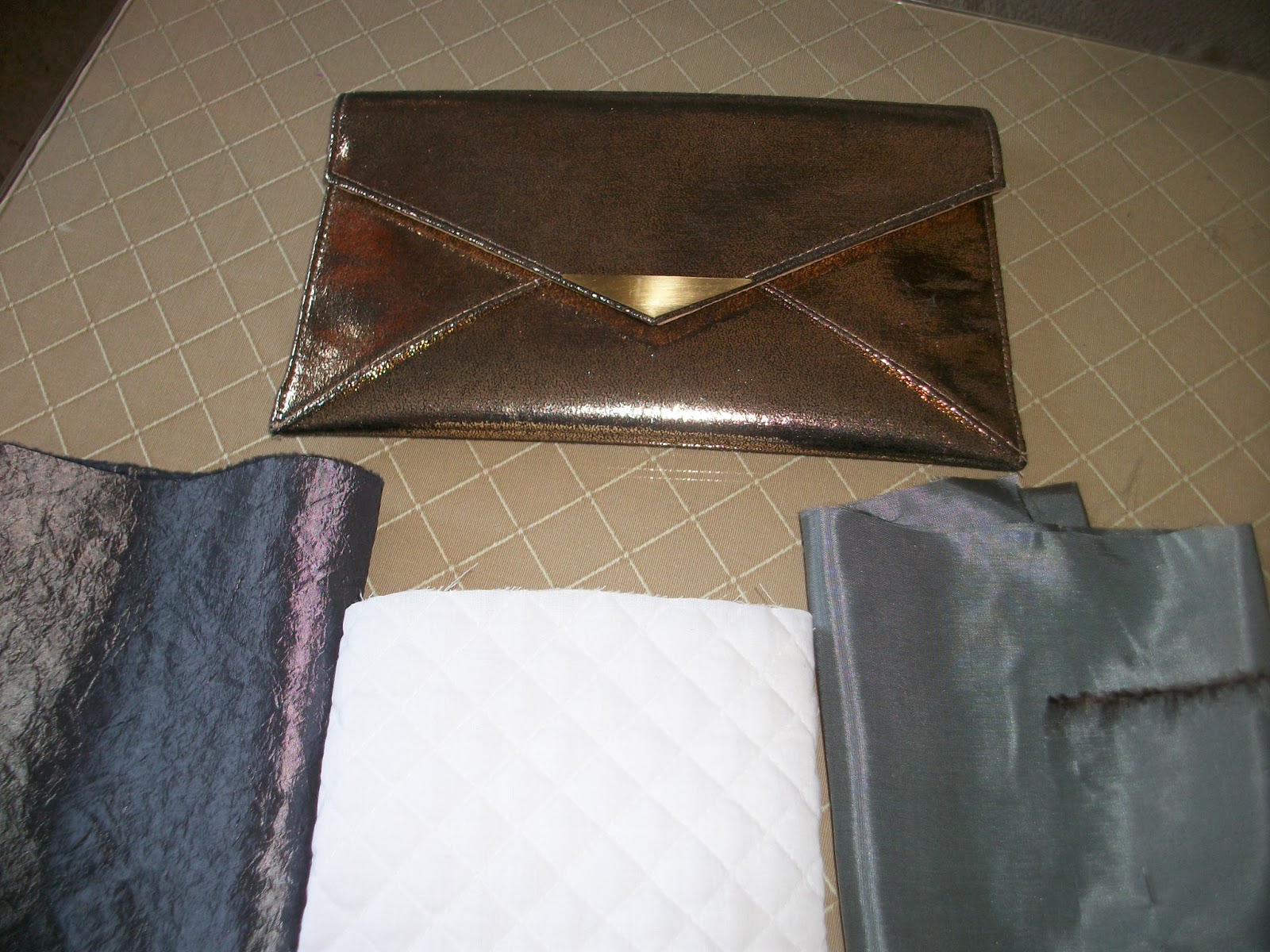 Las creaciones de Victoria: Tutorial cartera de fiesta en forma de ...