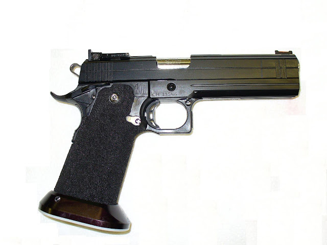 TACTICAL WAREFARE ARMORY: 1911-2011 PISTOLS