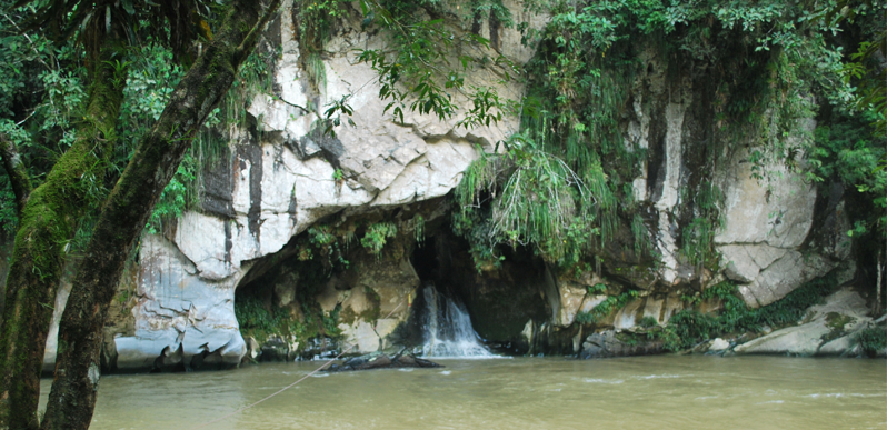RESERVA NATURAL RIO CLARO