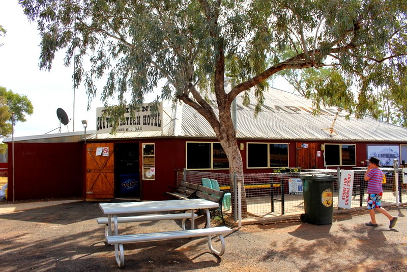 Travelling Around Australia: White Cliffs Outback NSW to Charleville ...