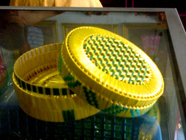 SarungBugis; MASAGENA: Sarung Sutera Bugis Makassar