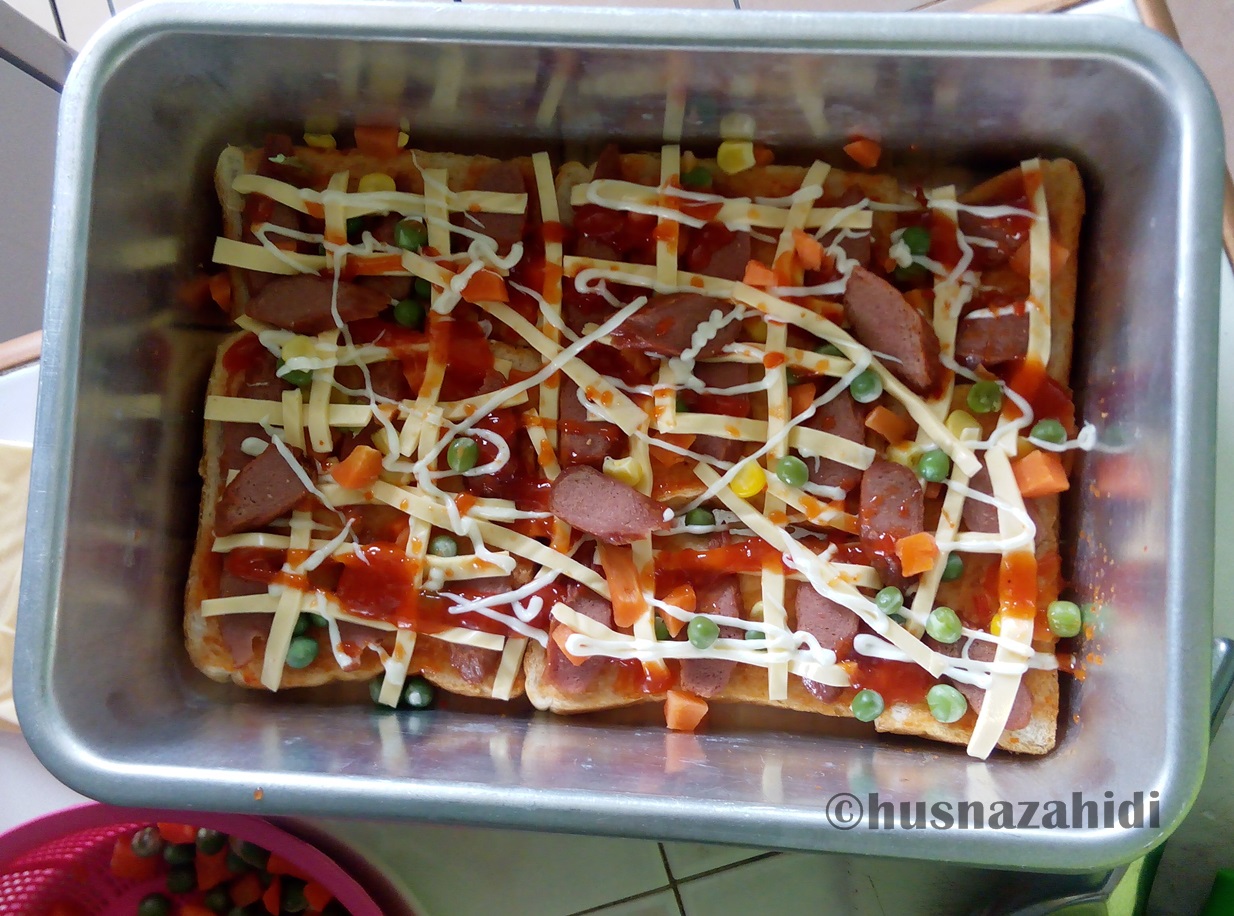 husnazahidi: Resepi Pizza Roti Gardenia Semudah Alif Ba Ta