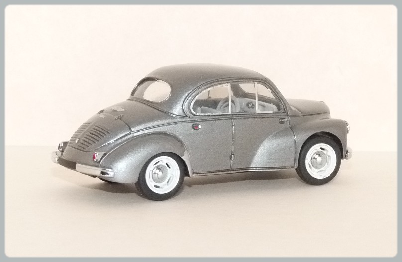 Garage de poche Jipé: 4cv Pichon-Parat