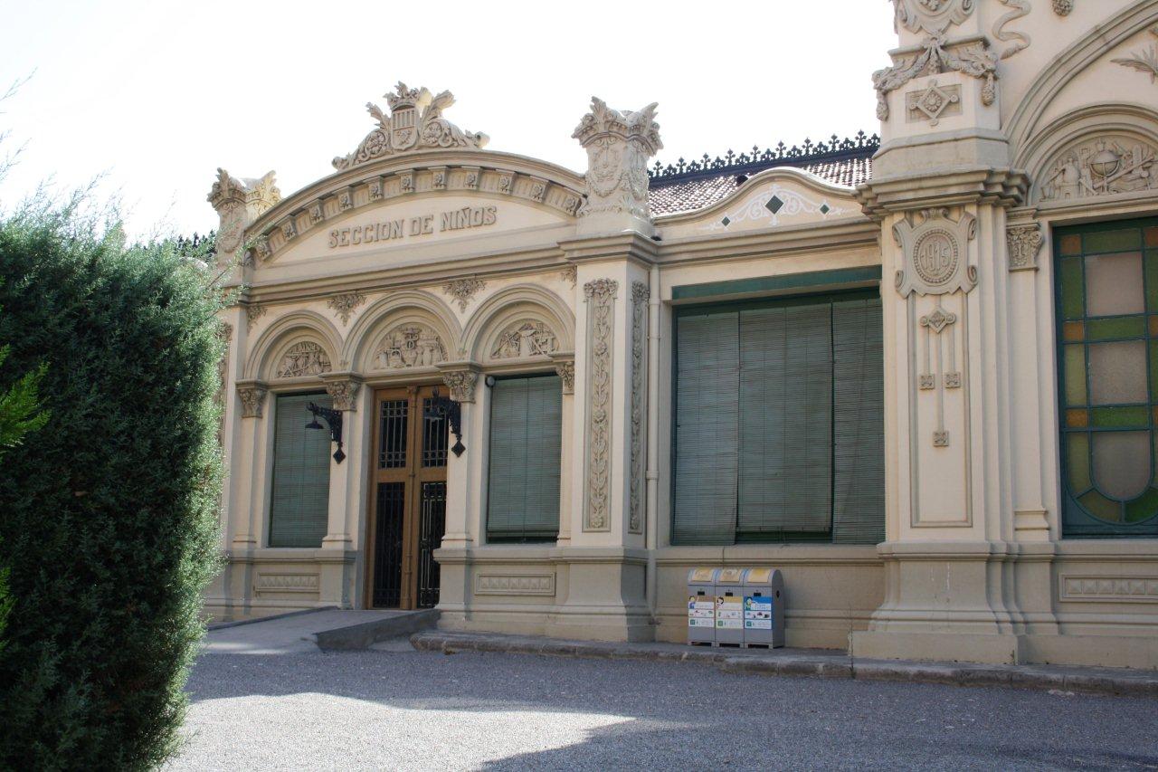 Relat "LES ESCOLES RIBAS DE RUBI, OBRA DE L’EMILI SALA CORTÉS"