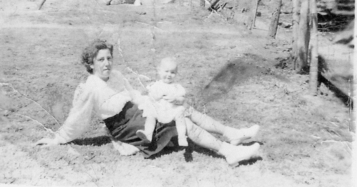 The Robert Muir Family: Photograph of Bernice Faye Muir