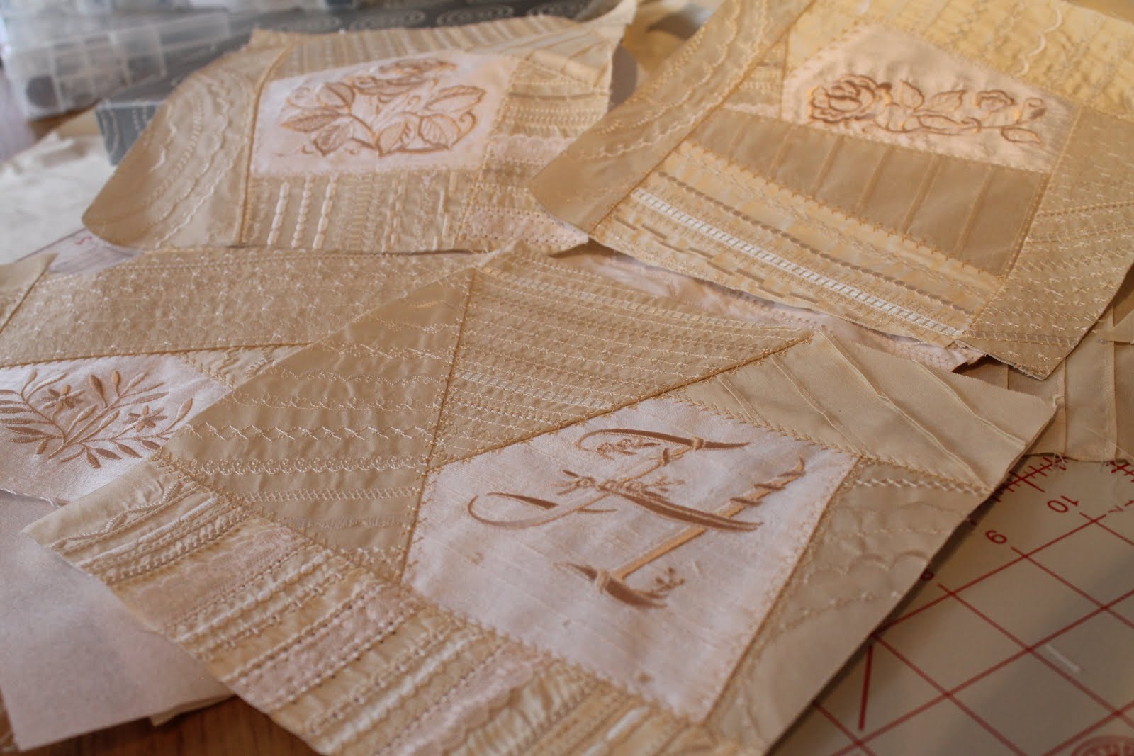 Sew Janome: Heirloom Quilt made on Janome Horizon and MC11000SE