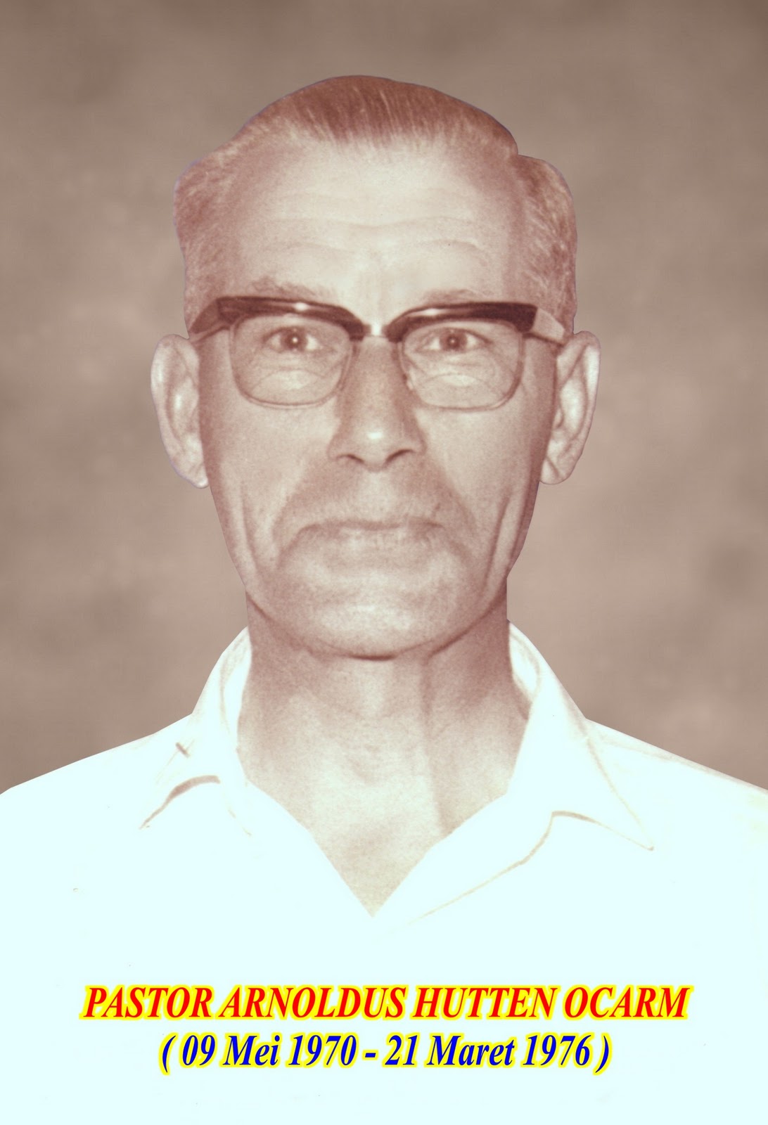 Gereja Katolik "SANTO YOHANES PENGINJIL" Paroki Bondowoso: foto romo-romo