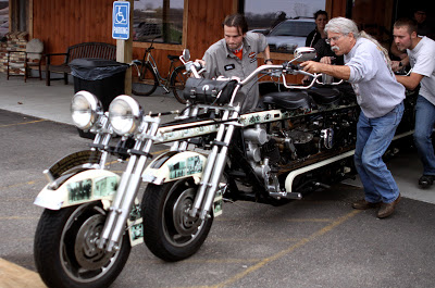 Motor Atual: "Timeline Motorcycle" - Uma moto, 4 rodas e 7 motores!