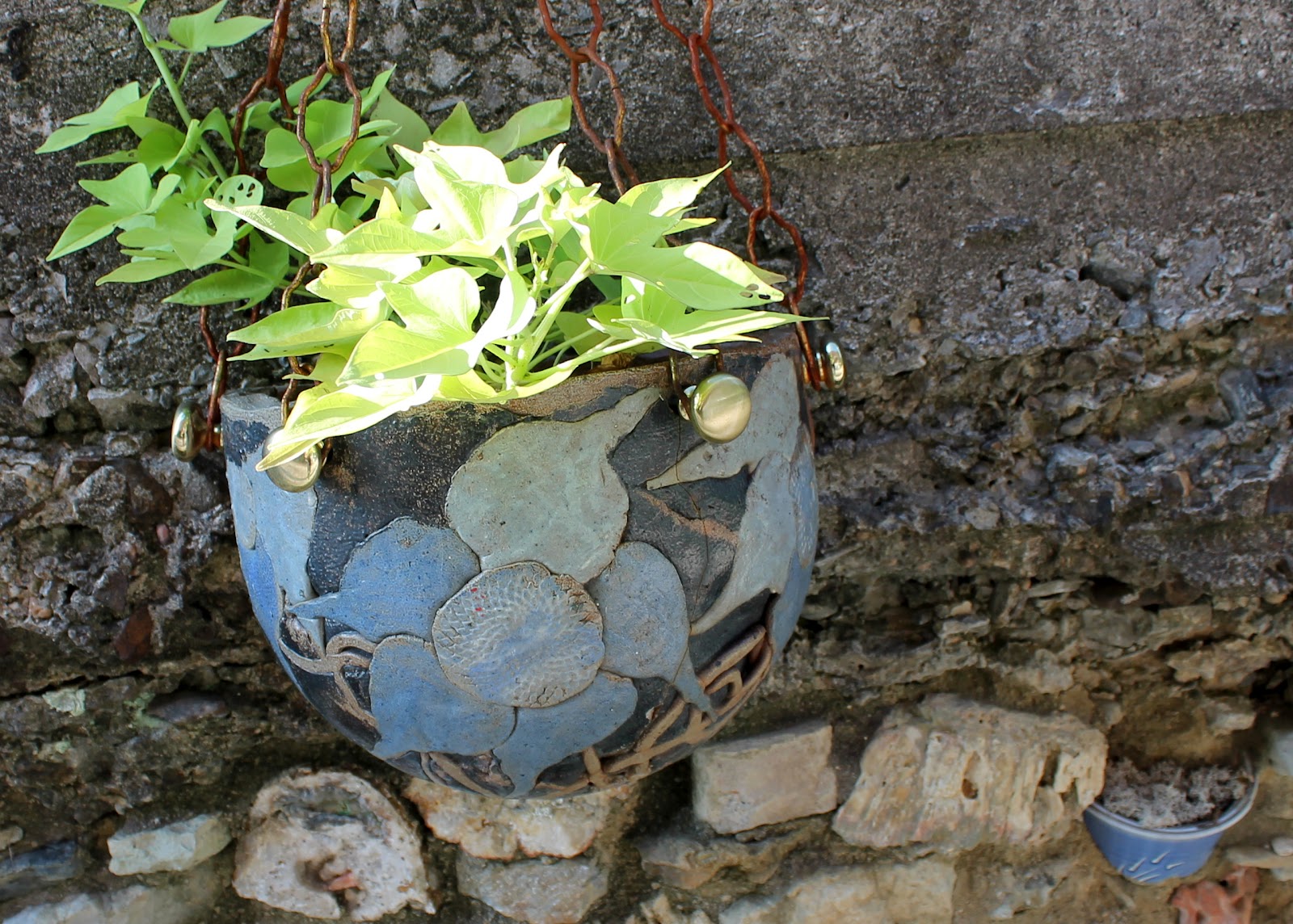 FOLKWAYS NOTEBOOK: PRIMITIVE STONE/ROCK ART