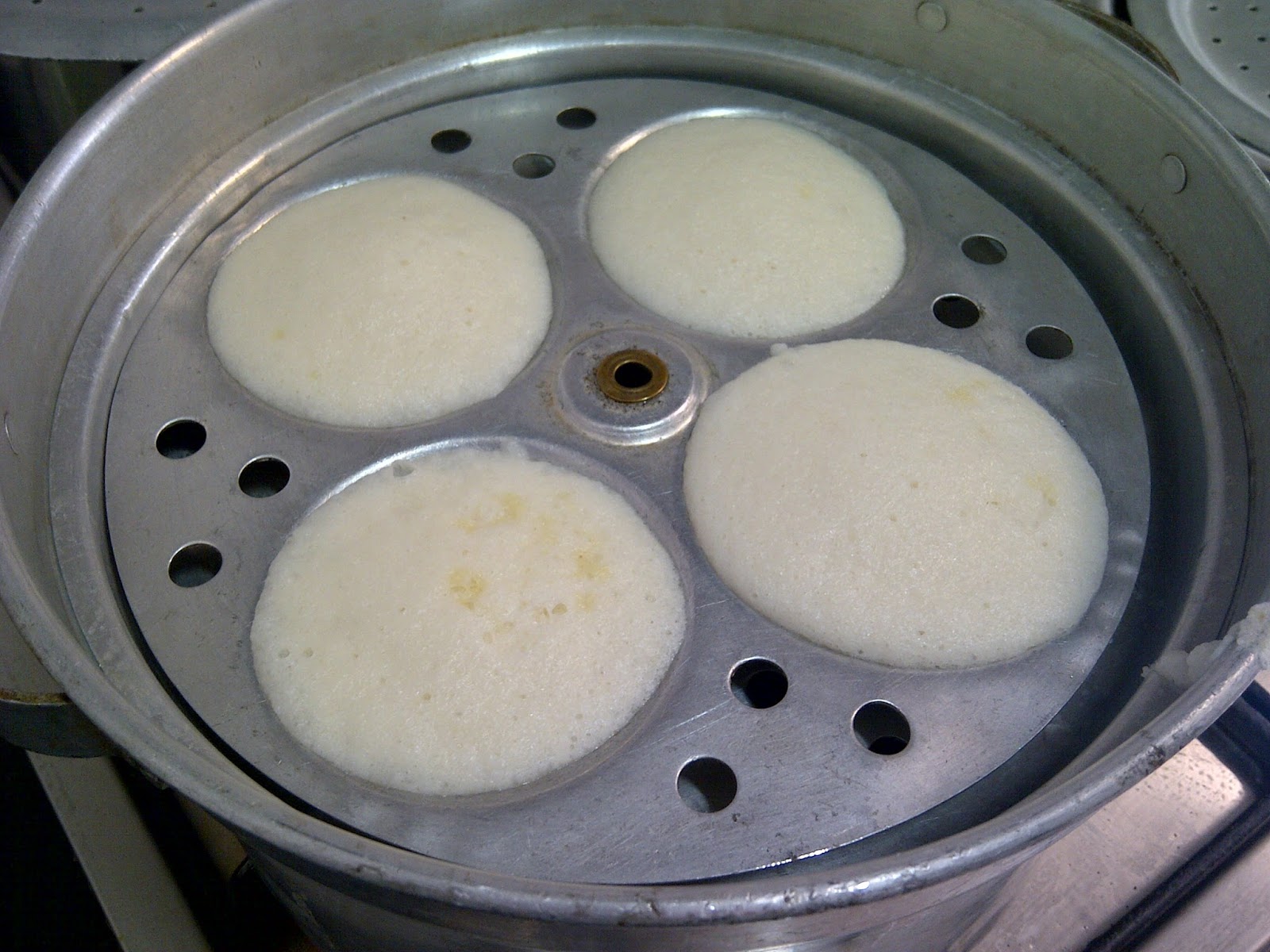 AMU'S RECIPES: Steam Idli