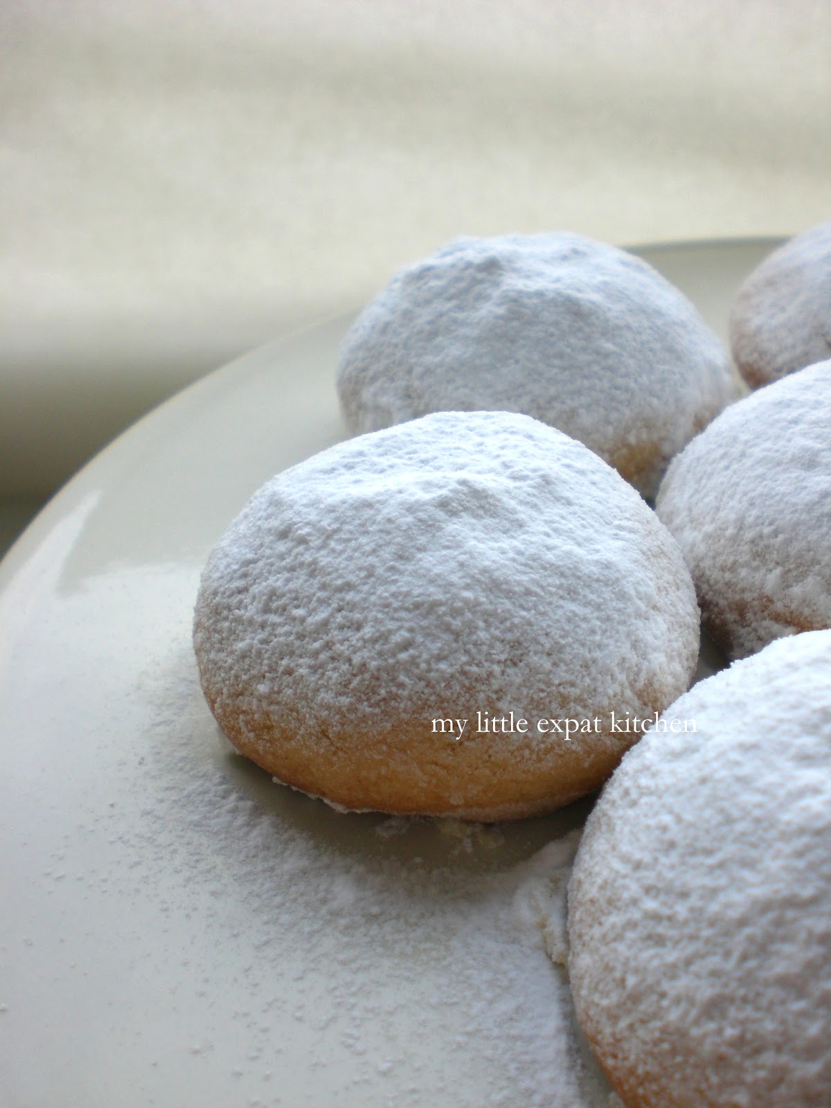 My Little Expat Kitchen (in Greek): Οι Κουραμπιέδες