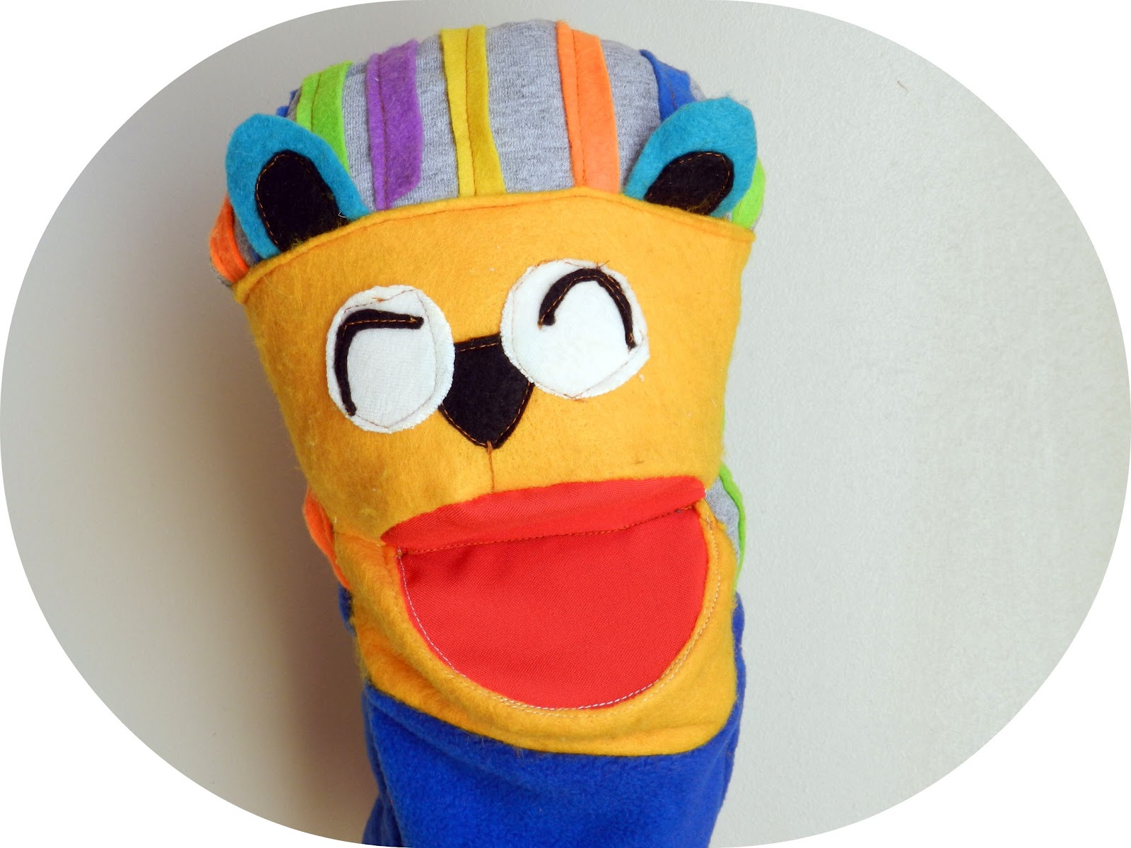 Alita, Crochet Consentido: Un Titere