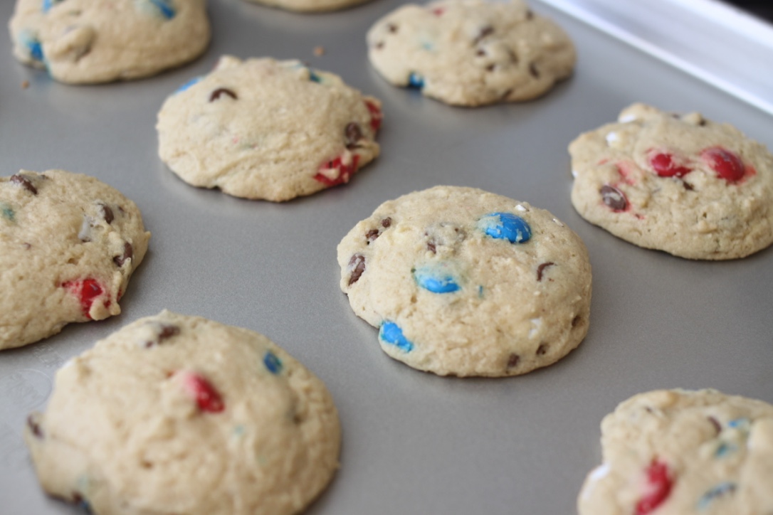The Larson Lingo: Patriotic Chocolate Chip Cookies