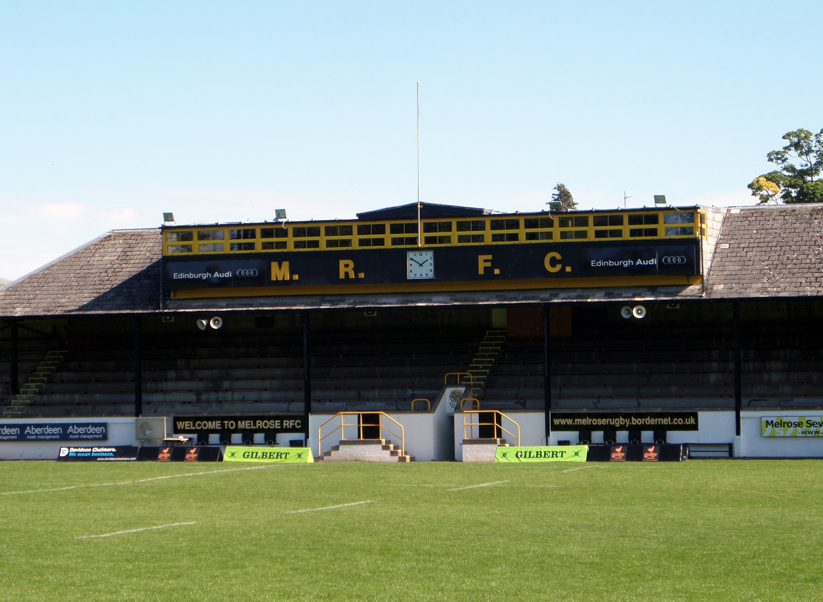 Groundhopper 2000 : The Greenyards Melrose