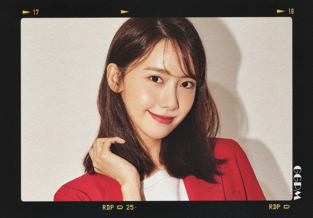 YOONA. Girls' Generation-Oh!GG 2019 SEASON'S GREETINGS - Desk Calendar ...
