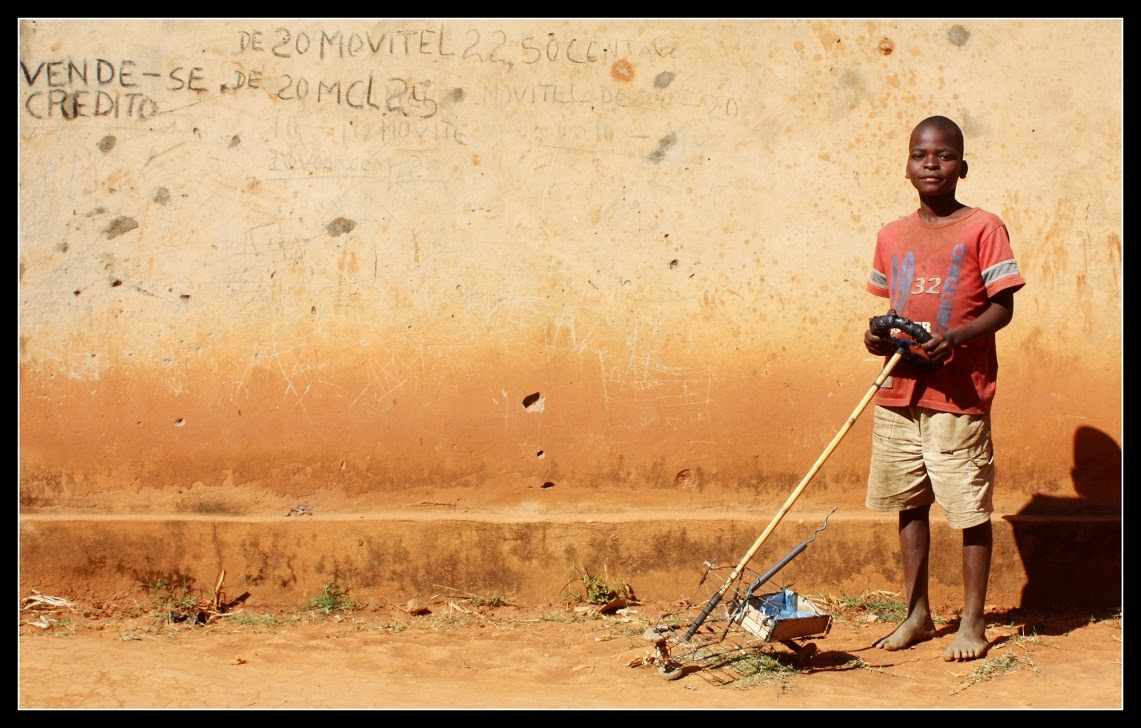 Bom Dia, Mozambique! : 50. The Galimoto