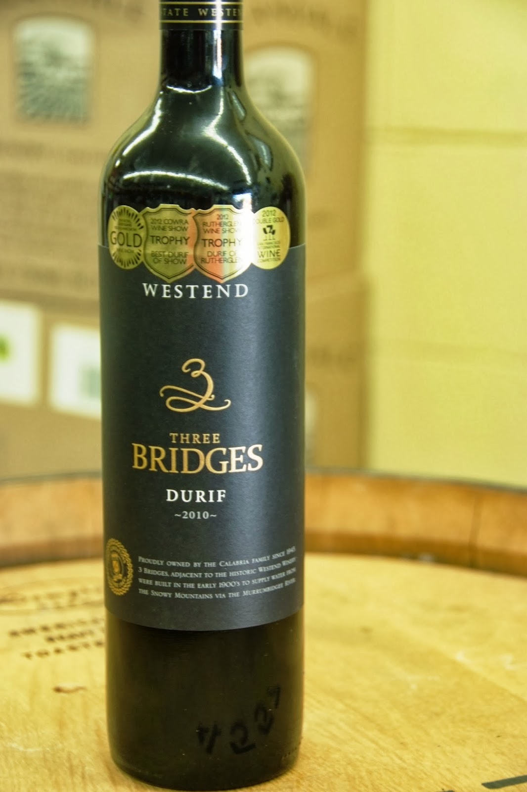 OUTSTANDING WINES .... : Three Bridges 2012 Durif