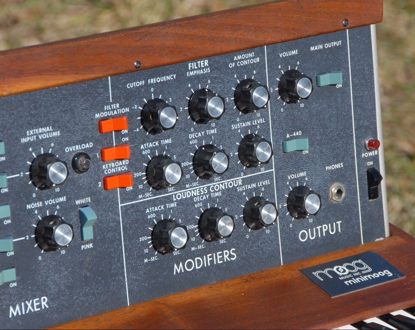 MATRIXSYNTH: Minimoog Model D Vintage Analog Synthesizer with old osc ...