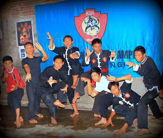 iks.pi kera sakti padepokan rogojampi: foto