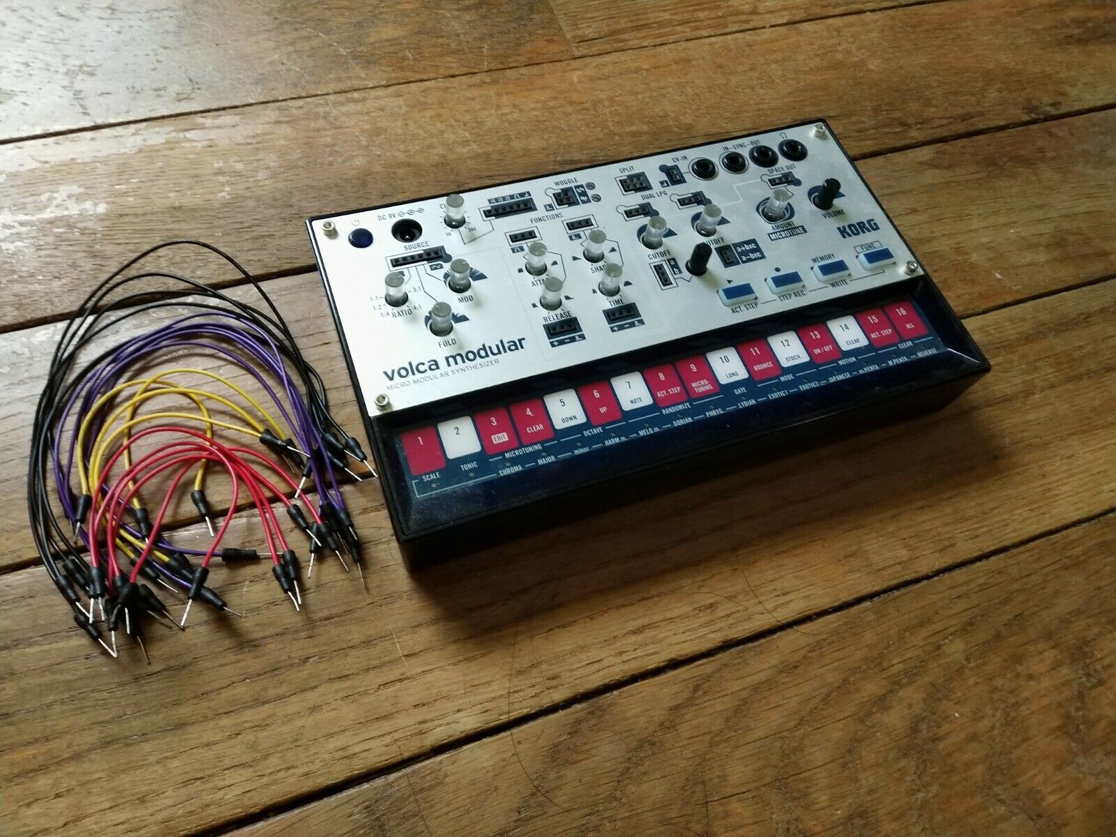 MATRIXSYNTH: Korg Volca Modular Semi-modular Analog Synthesizer SN 001115