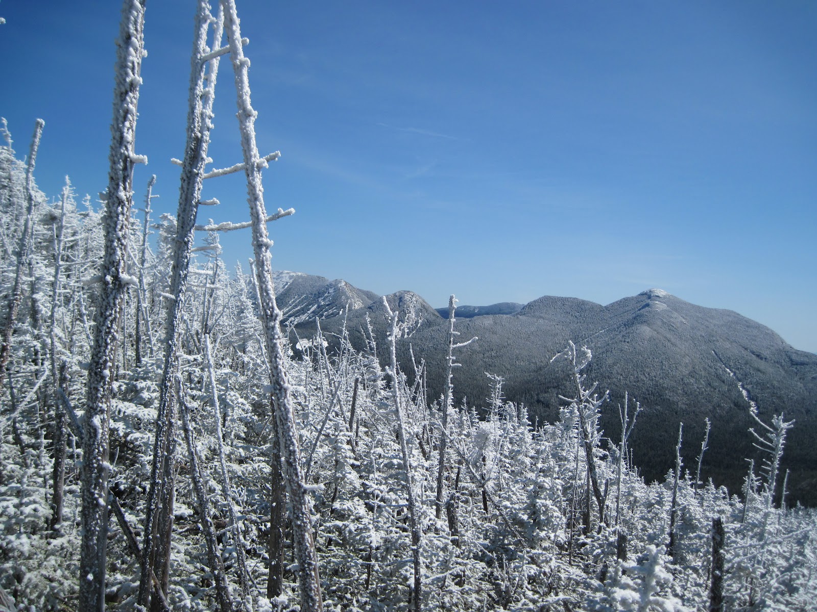 ScAtTeRbOnE's ADVENTURE'S: TABLETOP MTN ADK 46er (The "Beardcicle" Hike)