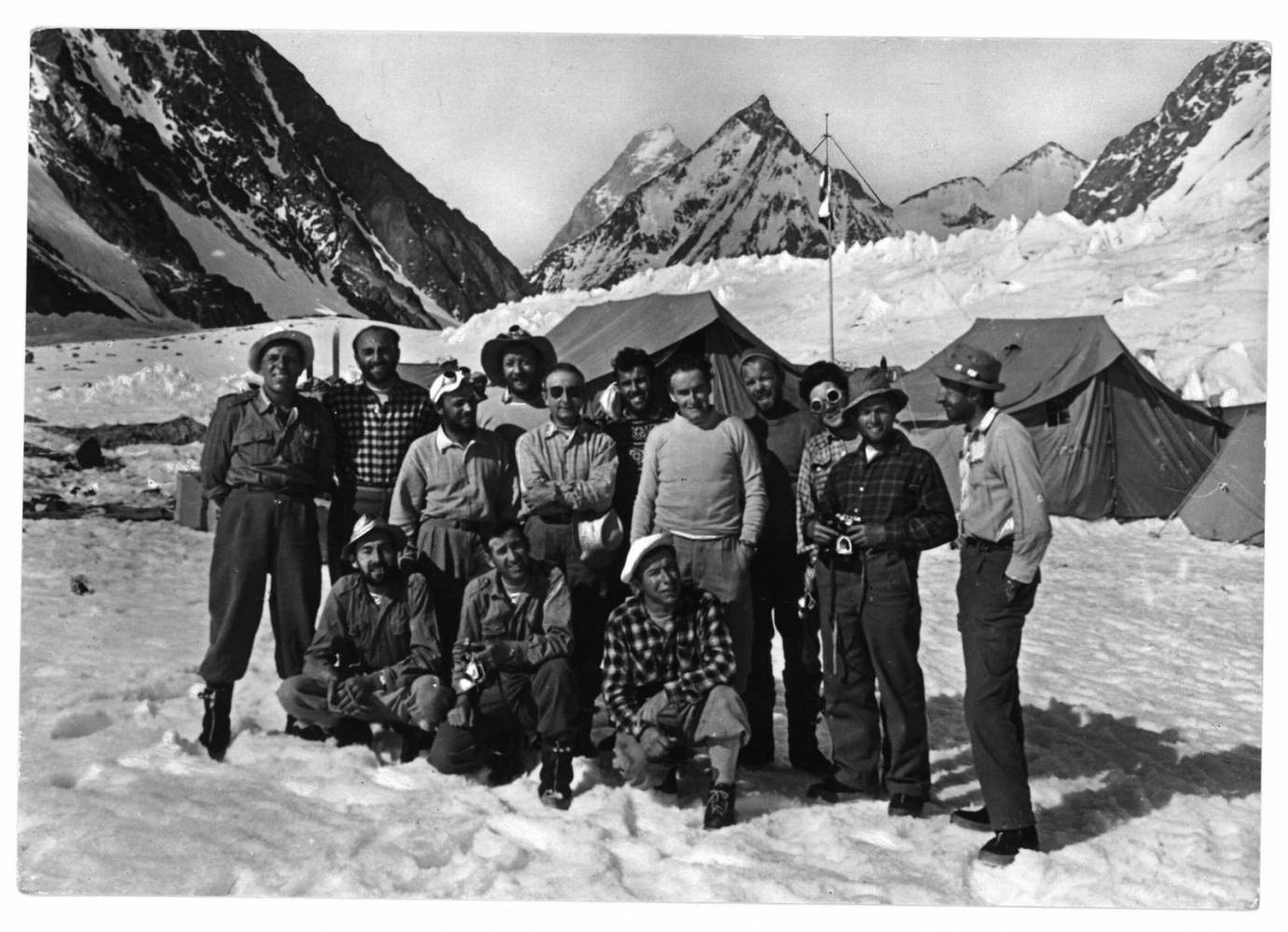 A spasso tra i Giganti: 31 luglio 1954 - K2, a tu per tu con la morte