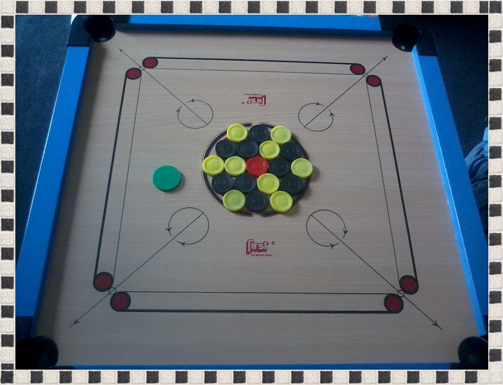 suriyantiizz_Dari Kerana Mata: JOM MAIN CAROM......