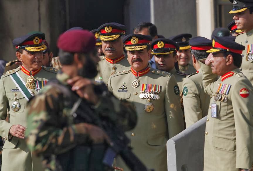 New Army Chief Of Pakistan Gen Raheel Sharif gets baton of command ...