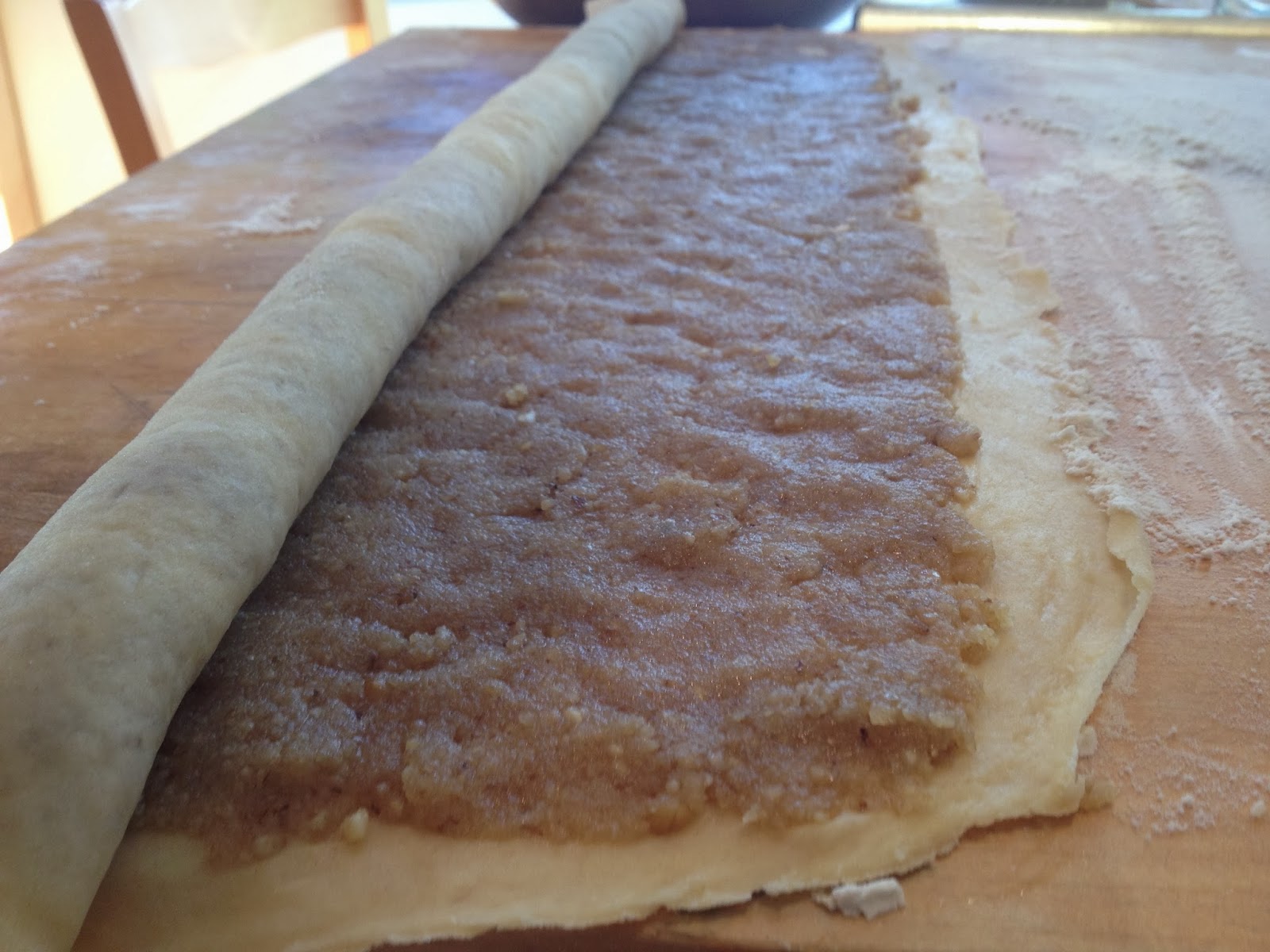 Liz's Livelihood: Kolacky (Slovak Nut Roll)