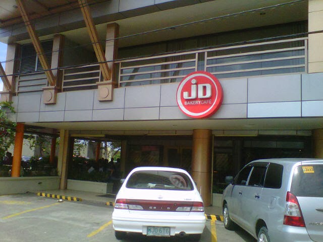 The Exaggerated Zeal: JD Bakery Cafe, Iloilo City