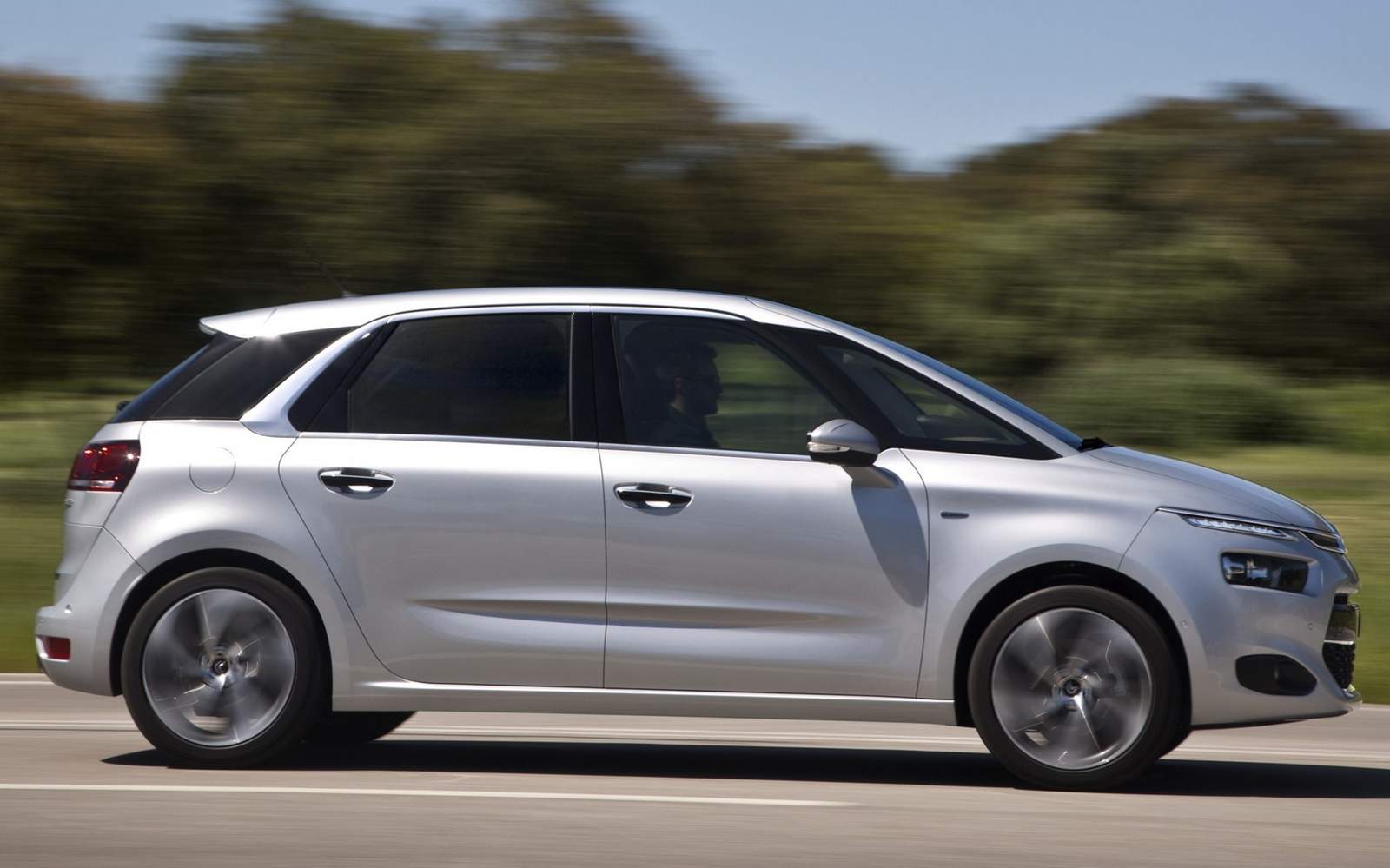 Novo Citroen C4 Picasso 2016 chega às lojas em novembro