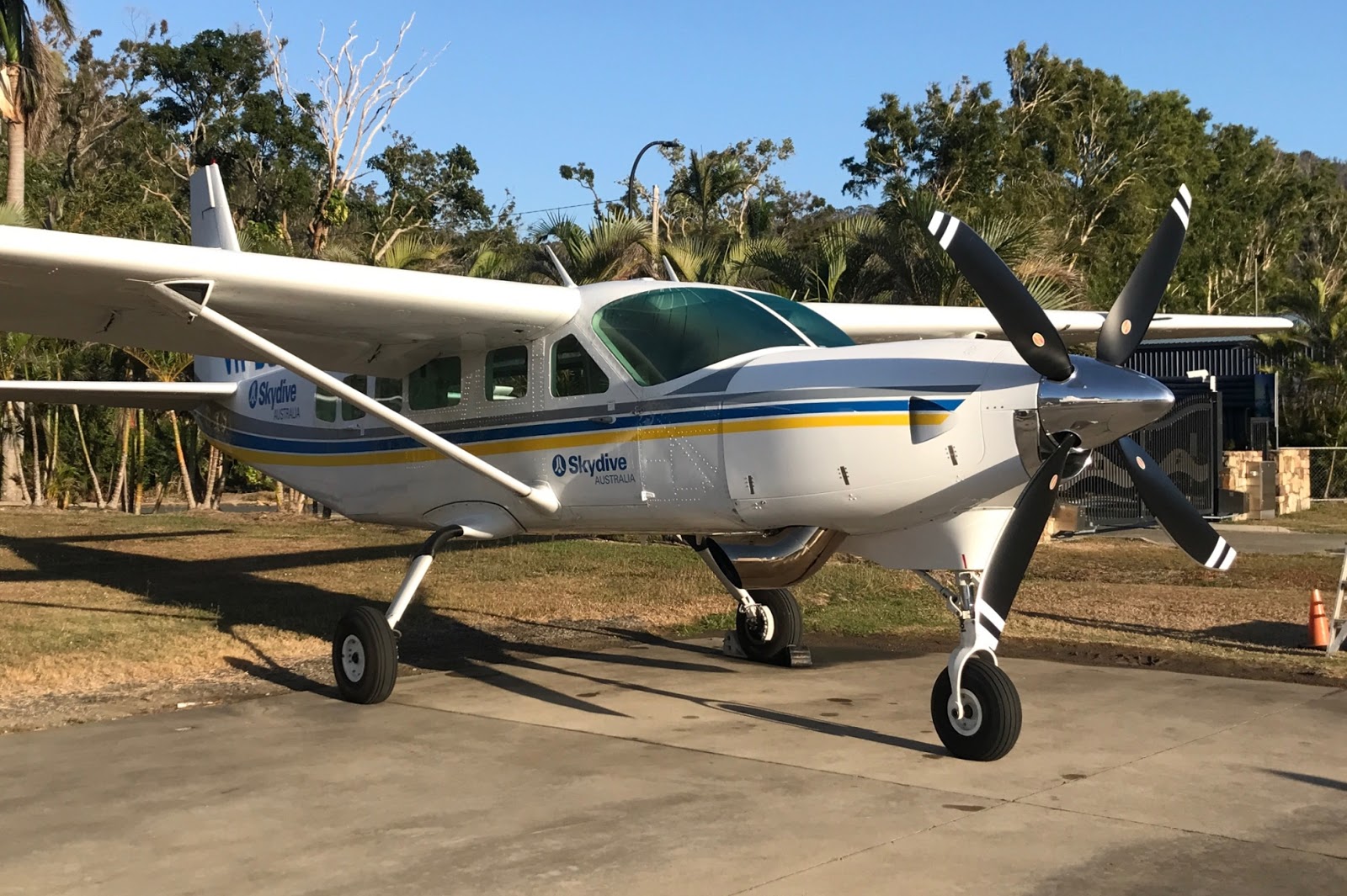 Central Queensland Plane Spotting: New Skydive Australia (Skydive the ...