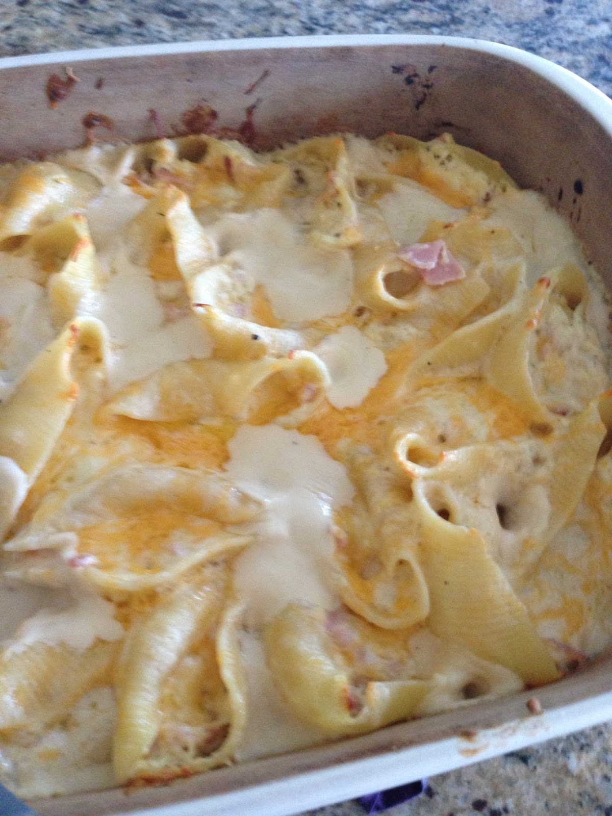 The Foodie Mommie: Ham and Cheese Stuffed Shells