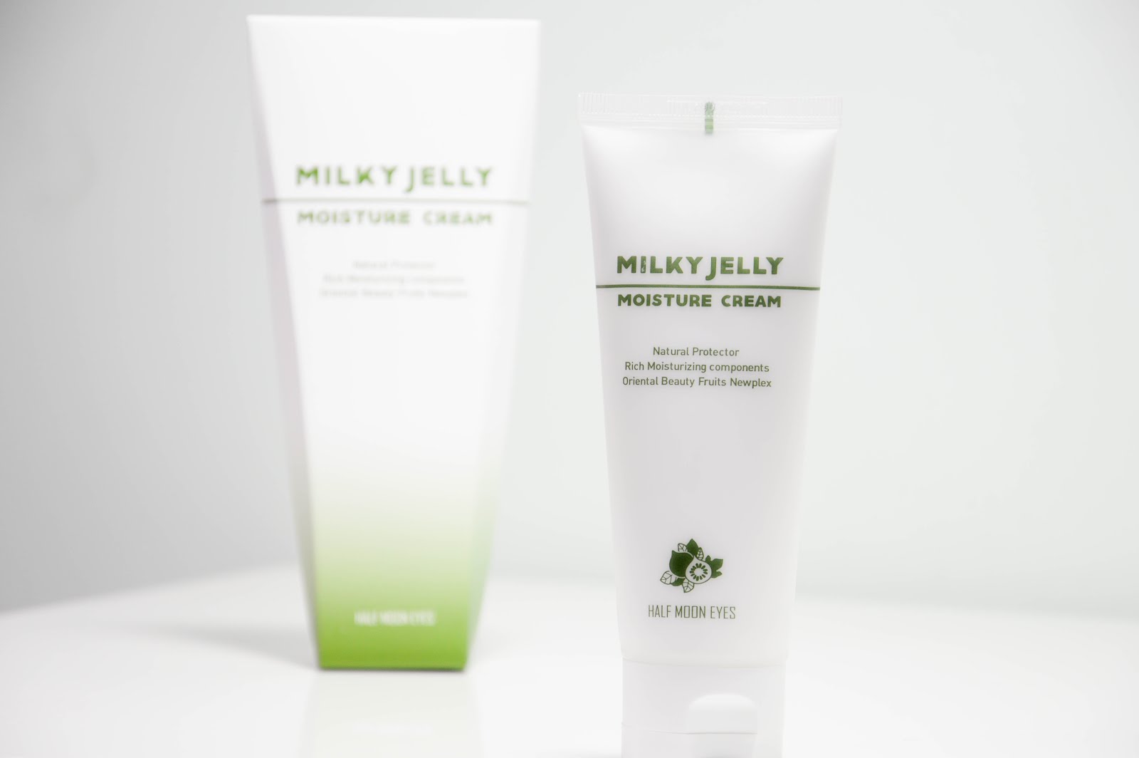 |REVIEW| 3. Half Moon Eyes Milky Moisture Cream: How to Get CHOK CHOK Skin