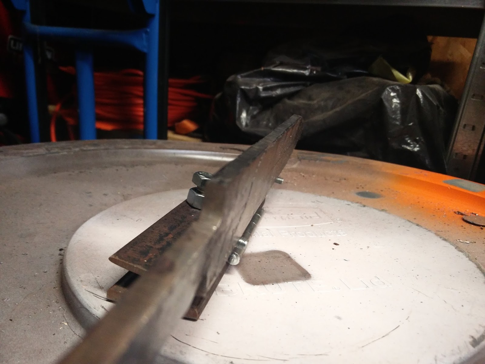 Ironcutter Forge: Bevel-Grinding Jig