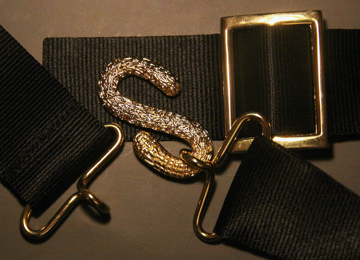 Elite's Esoteric Symbols: Cult of Aton - part 8: The Serpent