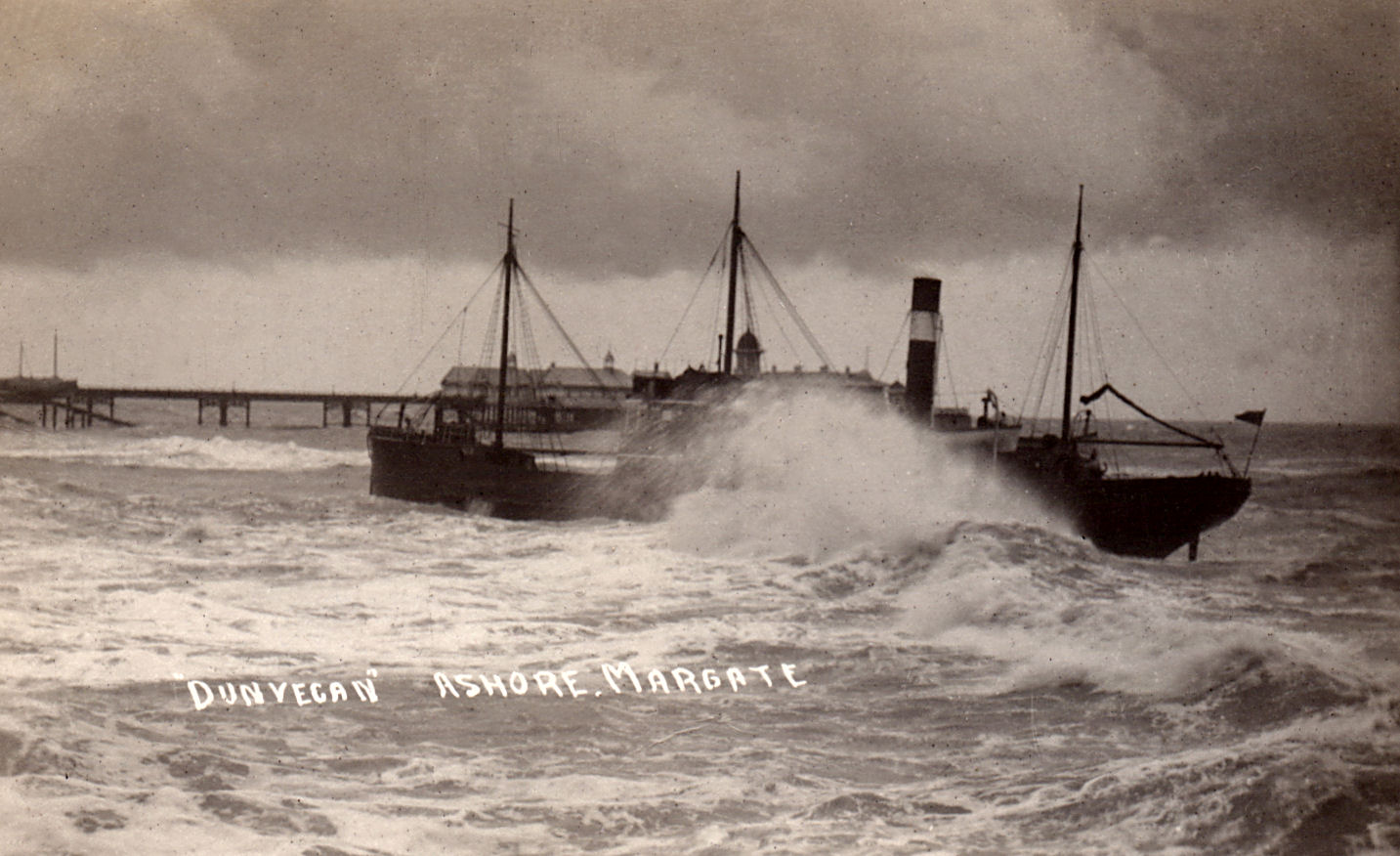 Thanet coast life: August 2013