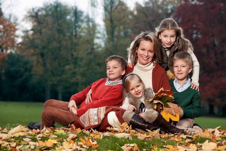 Princesses' lives: New official pictures of Mathilde