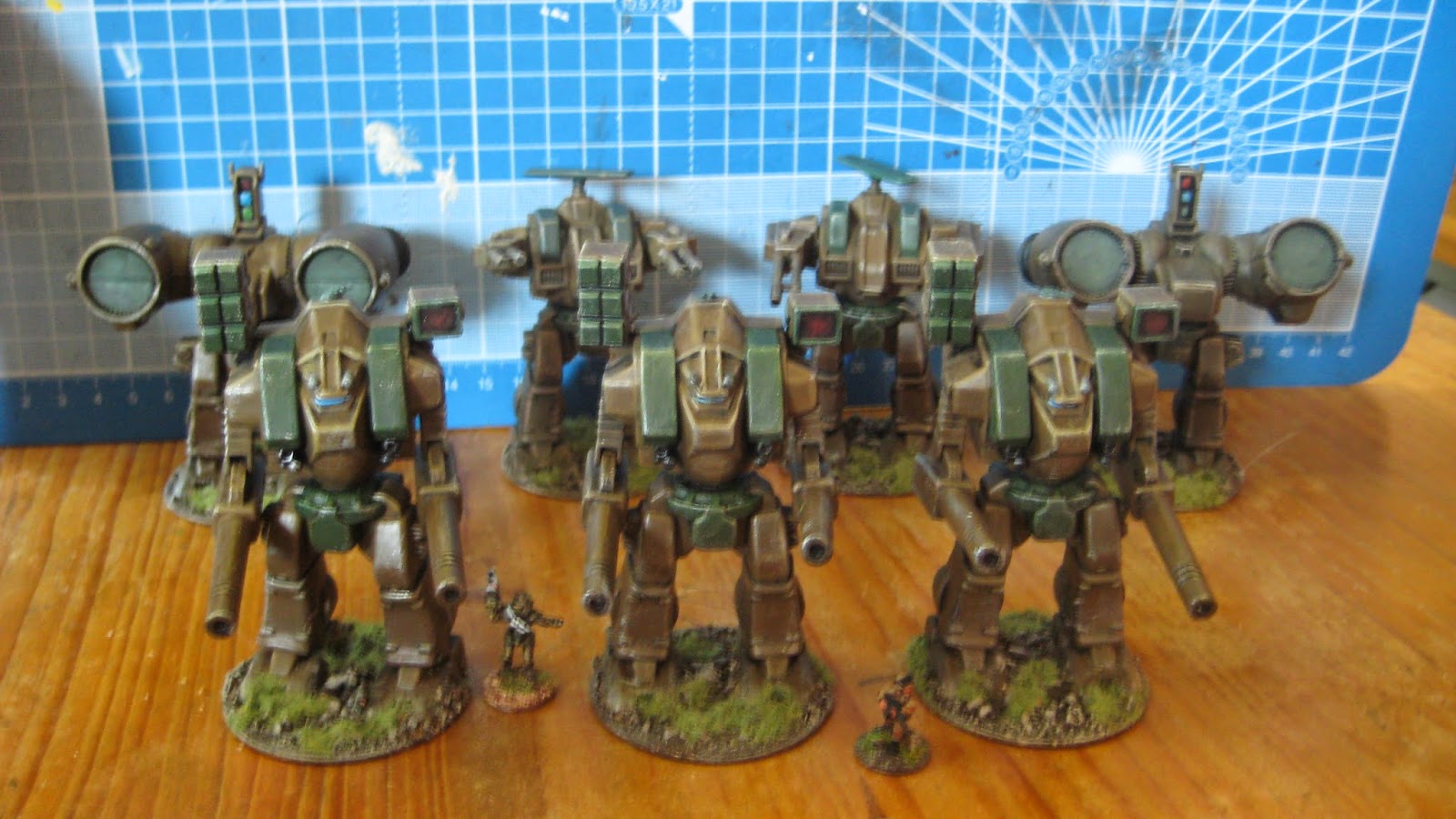 Stealthy chinwag: My fav mechs in the scale that fits 15mm the best IMO