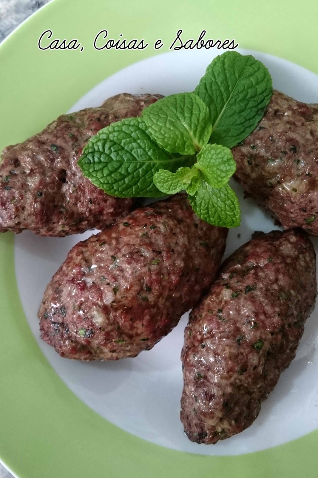 Almoço árabe: kafta