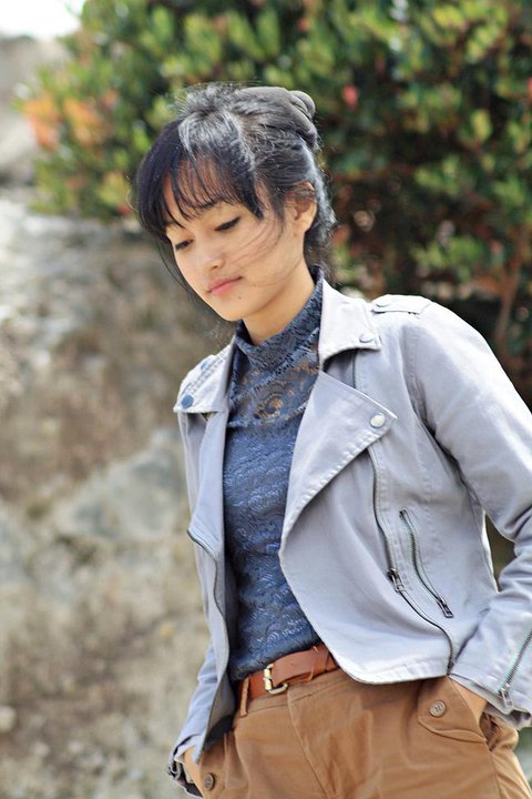 LaBizarre: Indah kusuma with her band