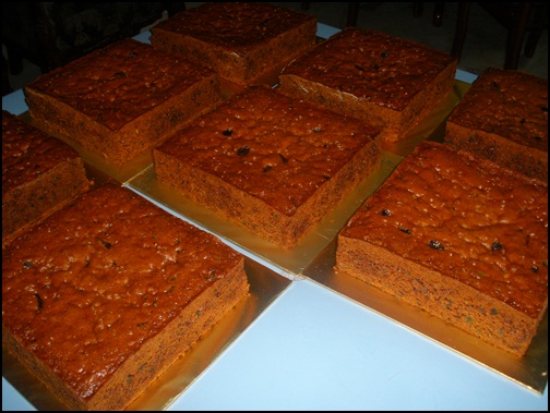 Welcome to Damira Bakery: KEK BUAH KUKUS