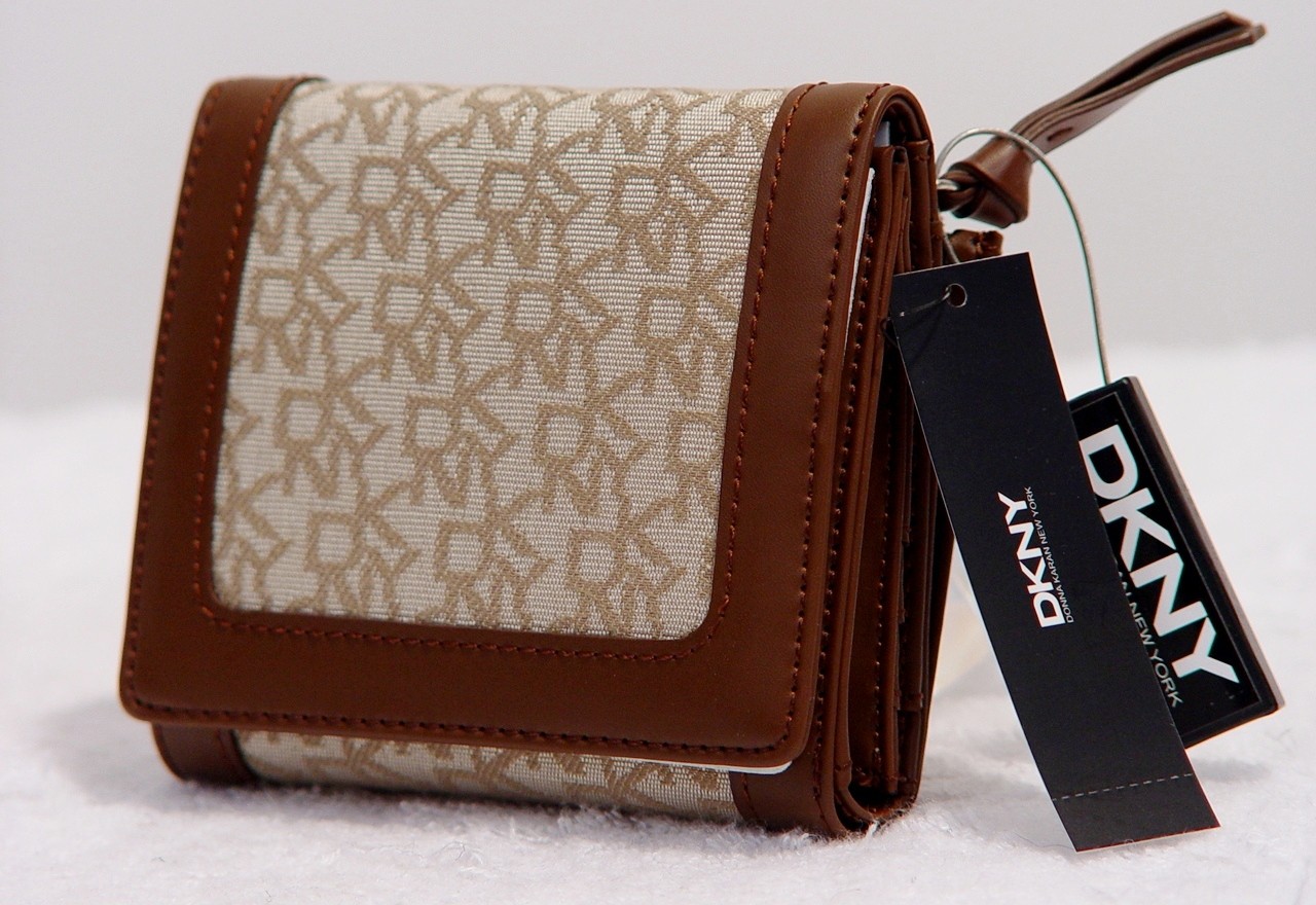 DKNY Signature Tri-fold Short Wallet - Camel