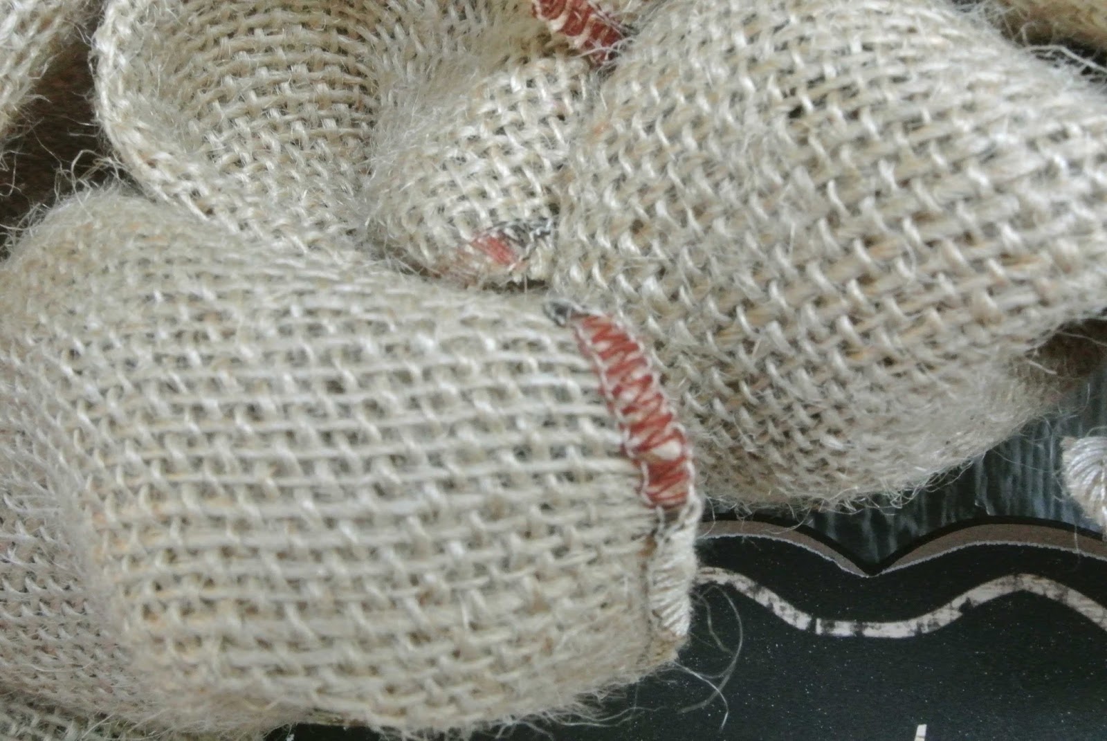 a notion to sew: Autumn Burlap Serger Wreath