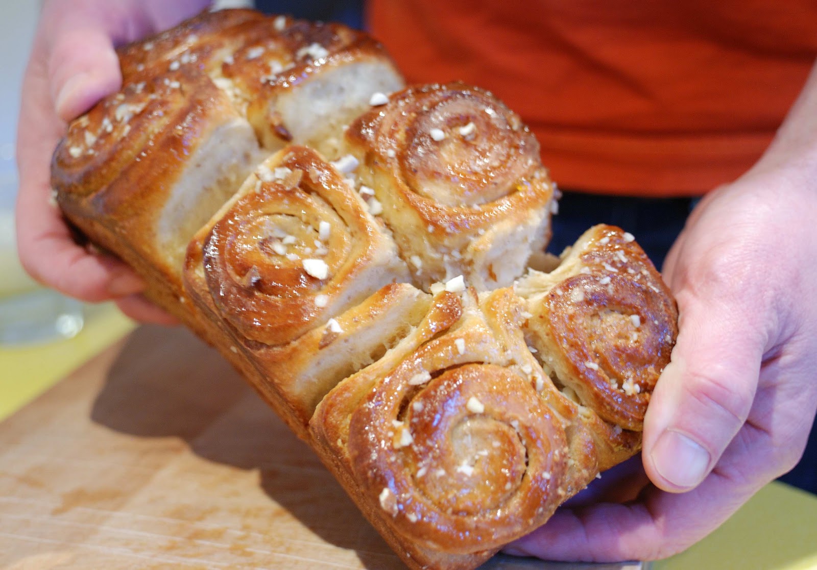 Pauline à la crème anglaise: Yummy scrummy Chelsea Buns