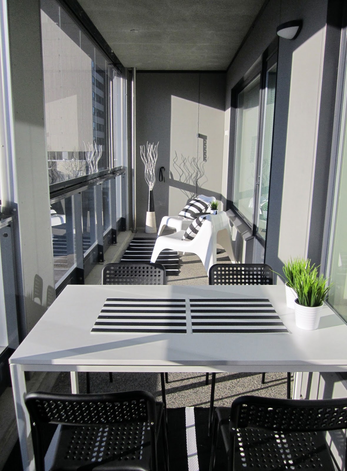 Silver Decor: Parvekkeen sisustus