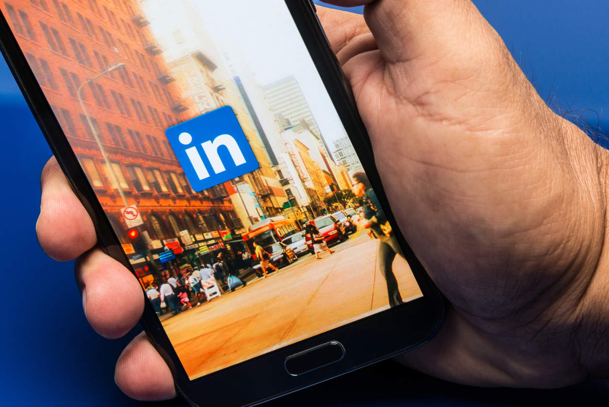 LinkedIn will now Allow Users to Add a Title and Thumbnail to the ...