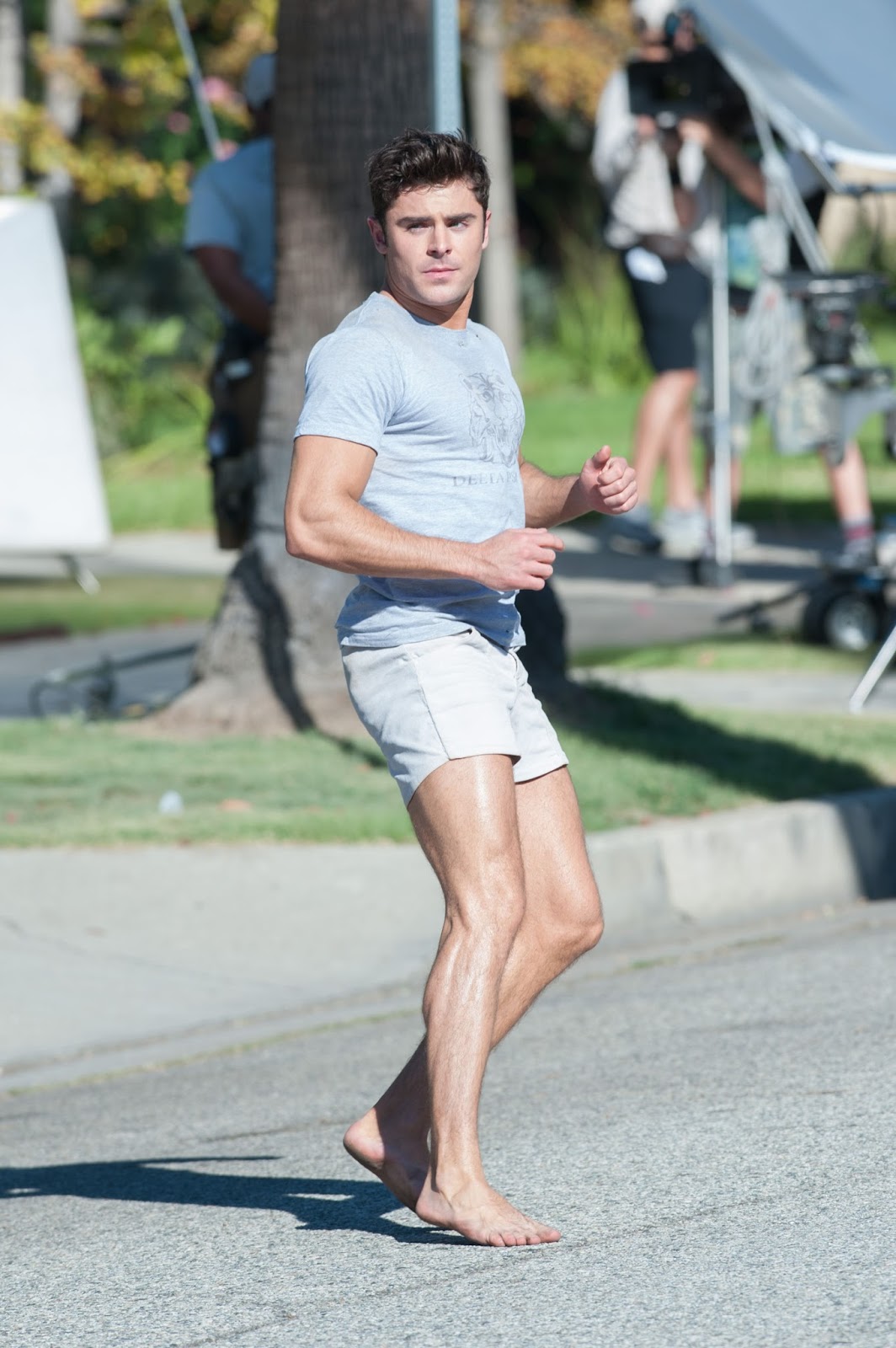 Straight Jock Feet: Zac Efron is absolute perfection...