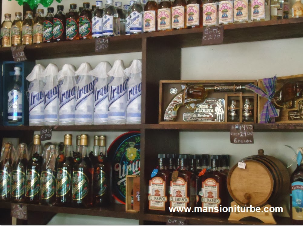 Discover Charanda, the Traditional Liqueur of Michoacan