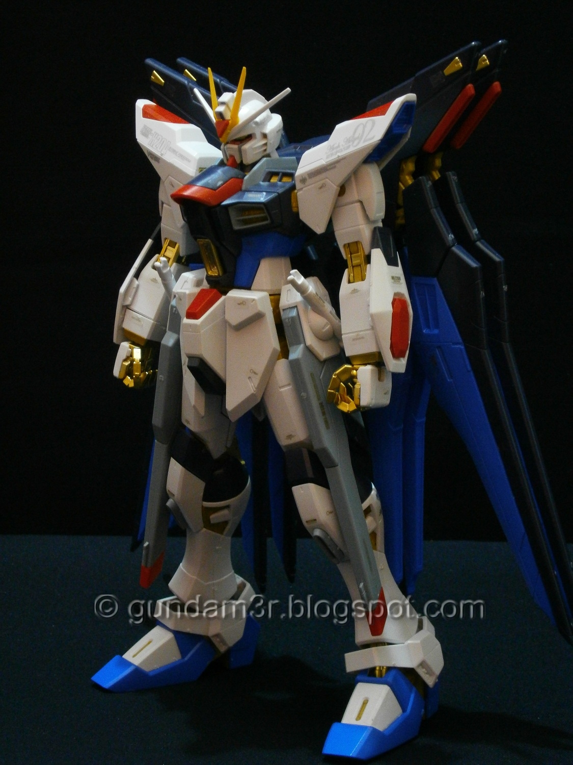 Strike Freedom Gundam Full Burst Mode MG Review Part 1